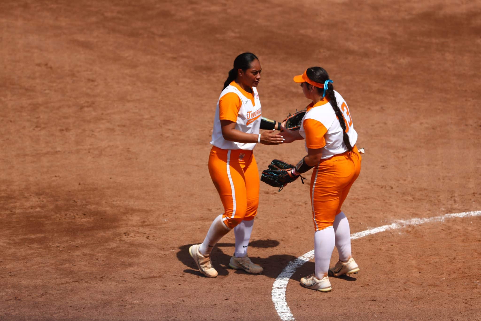 Tennessee softball sweeps SEC titles with win over South Carolina in ...