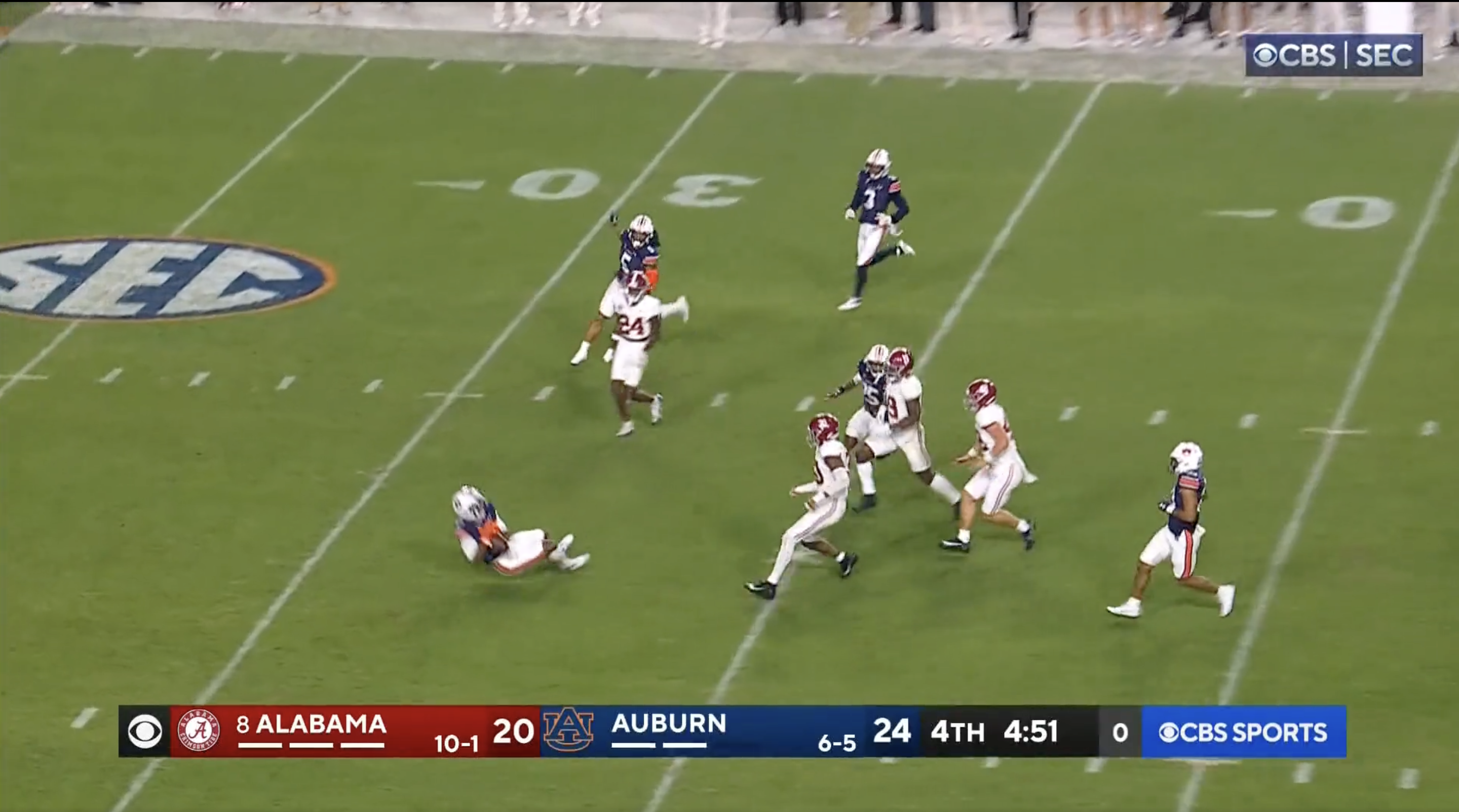 Alabama scores incredible go-ahead touchdown after capitalizing on ...