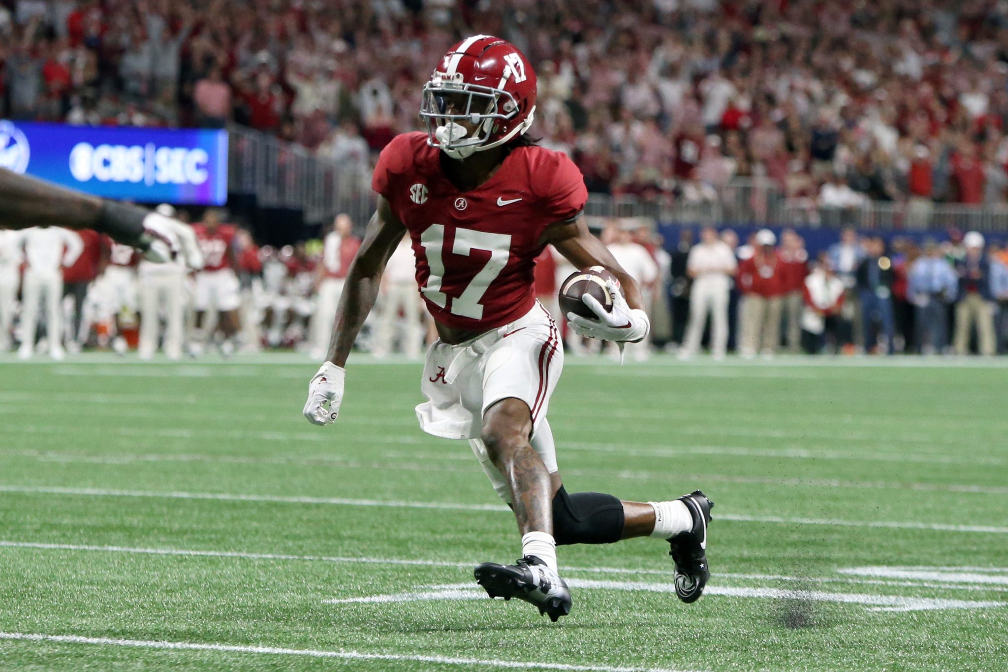 Former Alabama WR Isaiah Bond announces SEC transfer