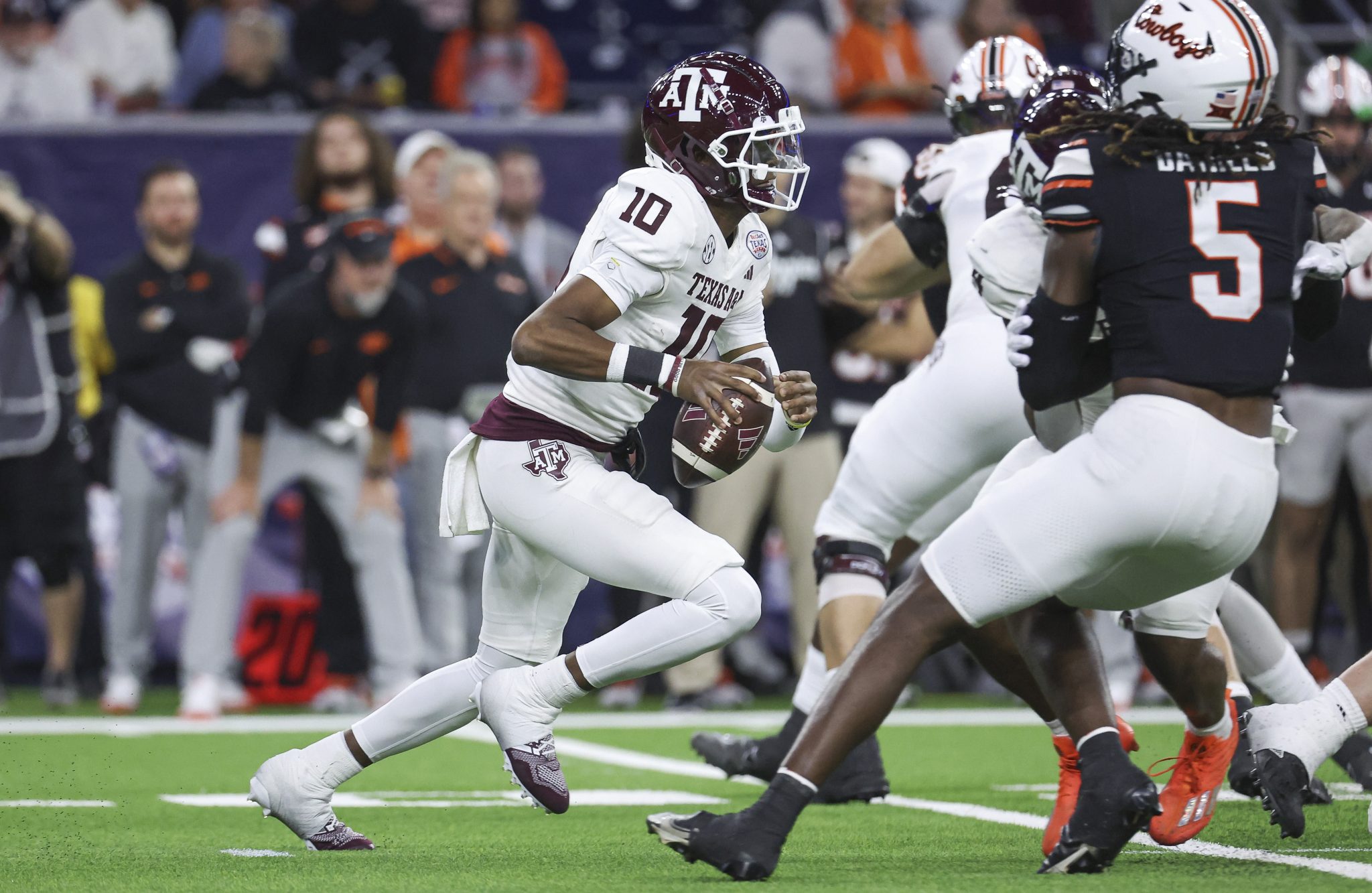 Elijah Robinson praises Marcel Reed, names biggest lesson learned for ...